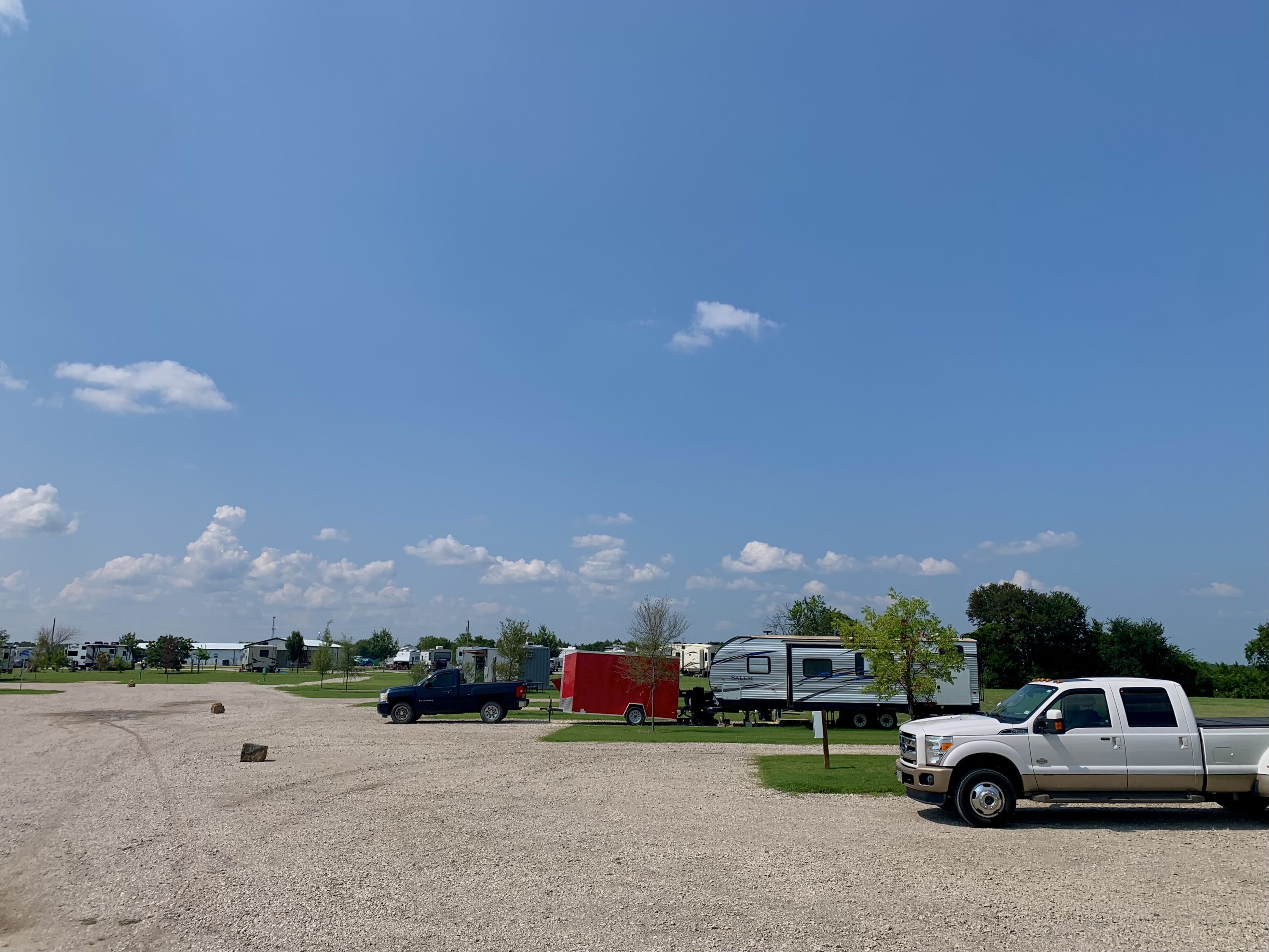 ESCAPEE S RV PARKS RAINBOW’S END – LIVINGSTON, TX – Go Camping America